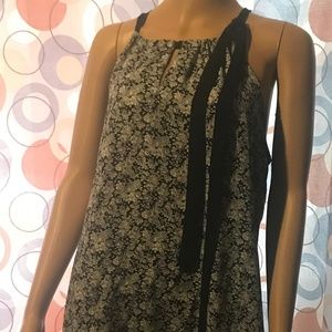 Soho New York & Company | Tops | Blue White Floral Keyhole Tank Tie On ...